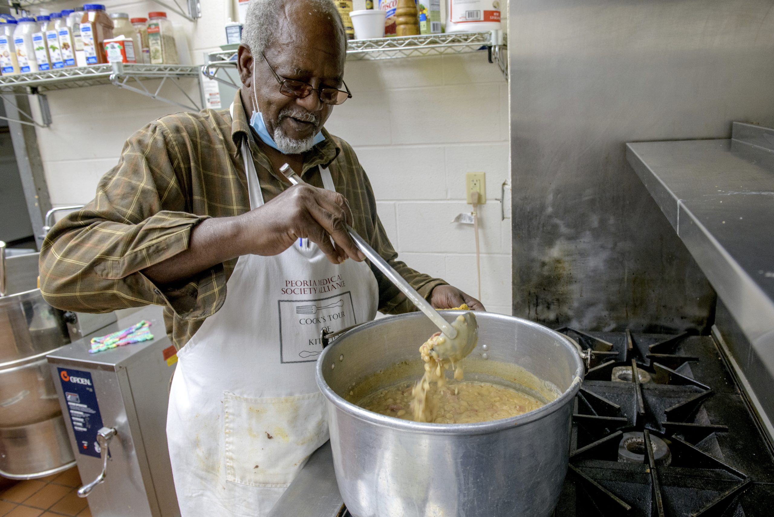 Retiree Cooks Up Volunteer Career At Illinois Mission | News, Sports ...